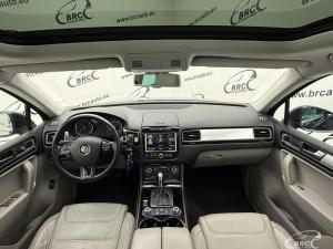 Volkswagen Touareg 2011 in Vilnius, with an engine capacity of 2.97 L and mileage of 255 thousand km for 12500 €, photo 4 on AUTOMOTO.COM.LV