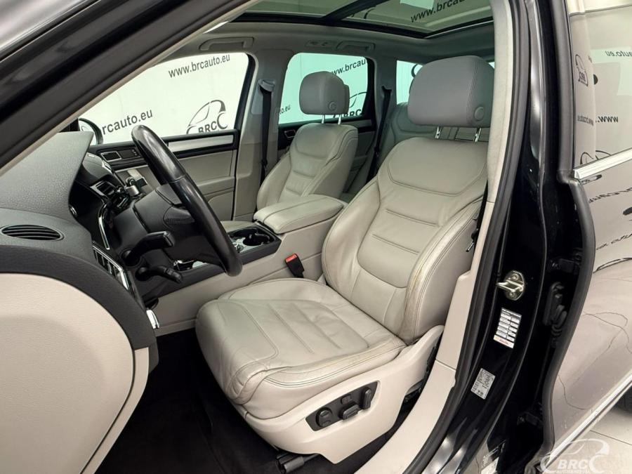 Volkswagen Touareg 2011 in Vilnius, with an engine capacity of 2.97 L and mileage of 255 thousand km for 12500 €, photo 6 on AUTOMOTO.COM.LV