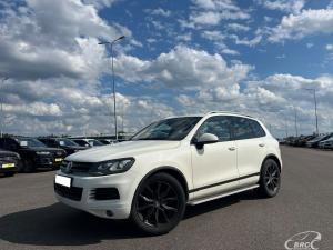 Volkswagen Touareg 2011 in Vilnius, with an engine capacity of 2.97 L and mileage of 351 thousand km for 9900 €, photo  on AUTOMOTO.COM.LV