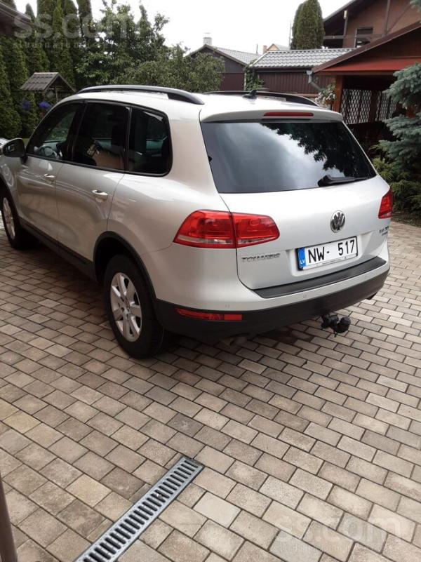 Volkswagen Touareg 2012 in Daugavpils, with an engine capacity of 3.00 L and mileage of 215 thousand km for 12900 €, photo 4 on AUTOMOTO.COM.LV