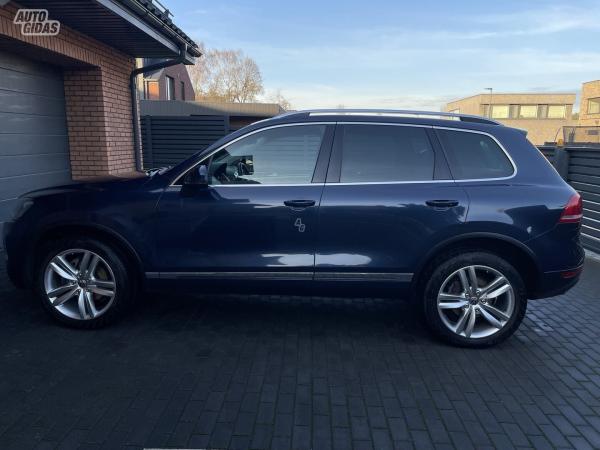 Volkswagen Touareg 2012 in Vilnius, with an engine capacity of 3.00 L and mileage of 146 thousand km for 13000 €, photo 2 on AUTOMOTO.COM.LV
