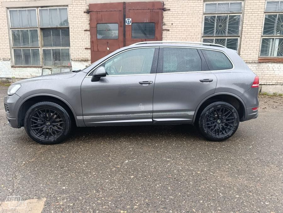 Volkswagen Touareg 2012 Viļņa, ar dzinēja tilpumu 3.00 L un nobraukumu 307 tūkst. km par 9300 €, foto 4 vietnē AUTOMOTO.COM.LV