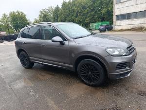 Volkswagen Touareg 2012 Viļņa, ar dzinēja tilpumu 3.00 L un nobraukumu 307 tūkst. km par 9300 €, foto 8 vietnē AUTOMOTO.COM.LV