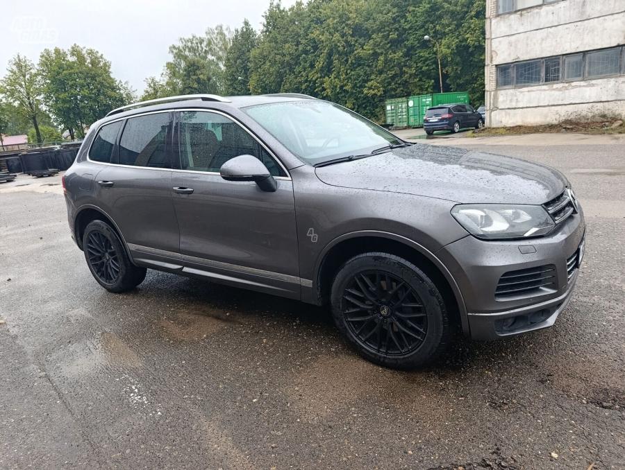 Volkswagen Touareg 2012 Viļņa, ar dzinēja tilpumu 3.00 L un nobraukumu 307 tūkst. km par 9300 €, foto 8 vietnē AUTOMOTO.COM.LV