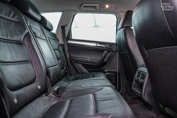 Volkswagen Touareg 2013 Kauņa, ar dzinēja tilpumu 3.00 L un nobraukumu 320 tūkst. km par 12890 €, foto 10 vietnē AUTOMOTO.COM.LV