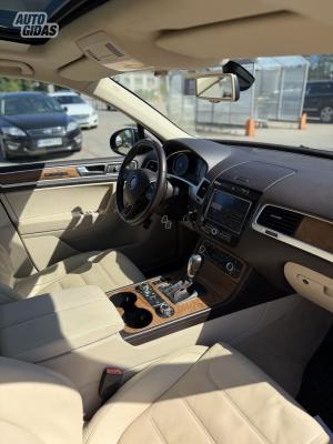 Volkswagen Touareg 2013 Viļņa, ar dzinēja tilpumu 3.00 L un nobraukumu 450 tūkst. km par 6950 €, foto 9 vietnē AUTOMOTO.COM.LV
