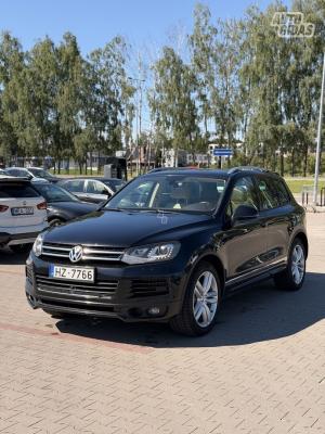 Volkswagen Touareg 2013 in Vilnius, with an engine capacity of 3.00 L and mileage of 450 thousand km for 6900 €, photo 3 on AUTOMOTO.COM.LV