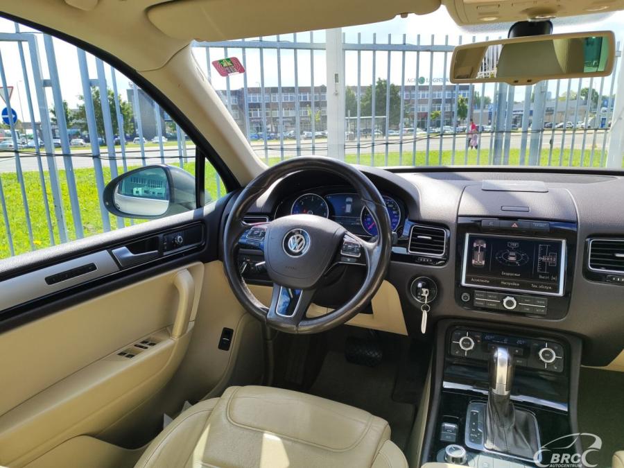 Volkswagen Touareg 2013 Klaipėda, ar dzinēja tilpumu 2.97 L un nobraukumu 306 tūkst. km par 8900 €, foto 4 vietnē AUTOMOTO.COM.LV