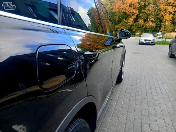 Volkswagen Touareg 2013 in Vilnius on AUTOMOTO.COM.LV Volkswagen Touareg 2013 in Vilnius, with an engine capacity of 3.60 L and mileage of 230 thousand km for 5500 €, photo 8 on AUTOMOTO.COM.LV