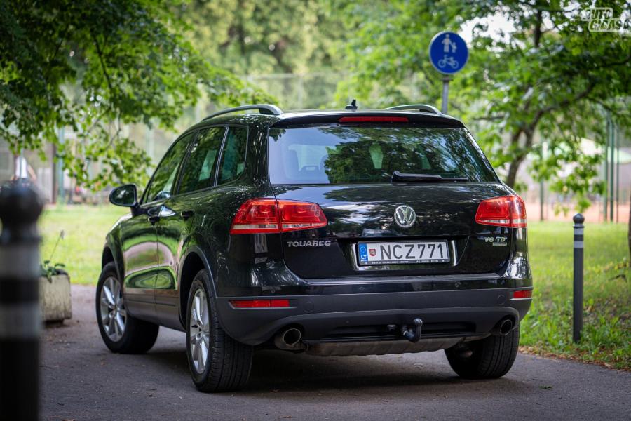 Volkswagen Touareg 2014 in Vilnius, with an engine capacity of 3.00 L and mileage of 490 thousand km for 8100 €, photo 1 on AUTOMOTO.COM.LV