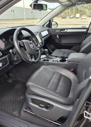 Volkswagen Touareg 2014 Viļņa, ar dzinēja tilpumu 3.60 L un nobraukumu 117 tūkst. km par 13900 €, foto 19 vietnē AUTOMOTO.COM.LV