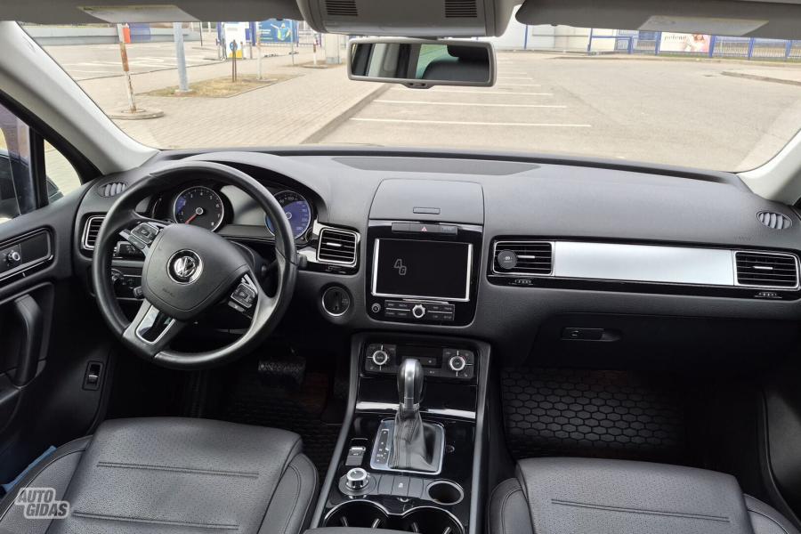 Volkswagen Touareg 2014 Viļņa, ar dzinēja tilpumu 3.60 L un nobraukumu 117 tūkst. km par 13900 €, foto 23 vietnē AUTOMOTO.COM.LV