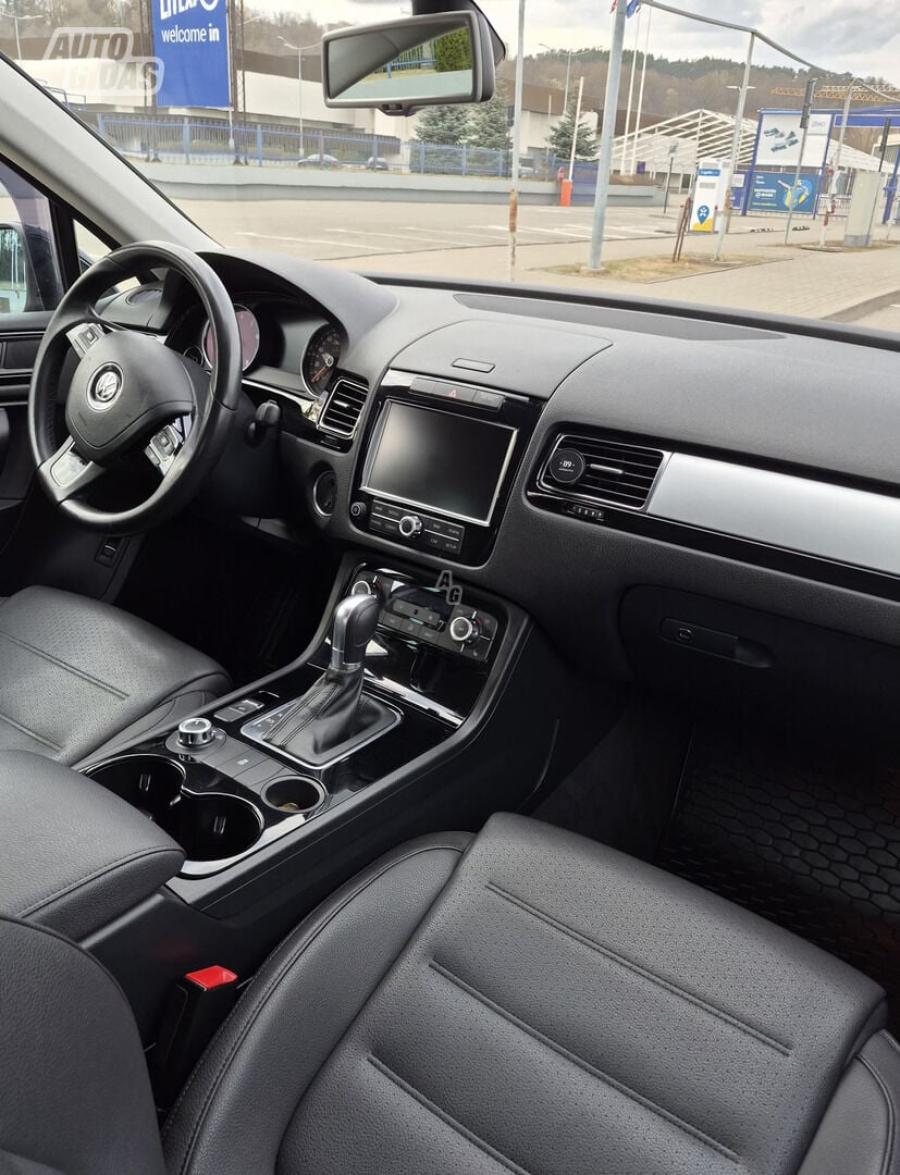 Volkswagen Touareg 2014 Viļņa, ar dzinēja tilpumu 3.60 L un nobraukumu 117 tūkst. km par 13900 €, foto 24 vietnē AUTOMOTO.COM.LV