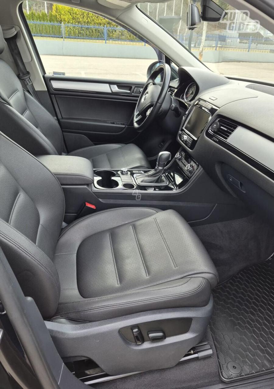 Volkswagen Touareg 2014 Viļņa, ar dzinēja tilpumu 3.60 L un nobraukumu 117 tūkst. km par 13900 €, foto 26 vietnē AUTOMOTO.COM.LV