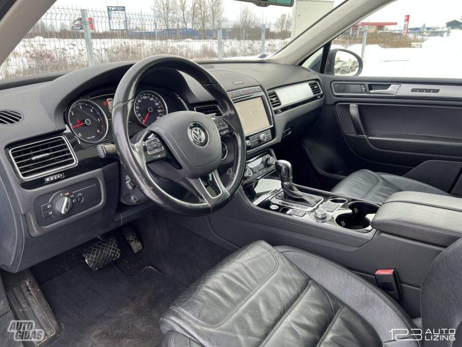 Volkswagen Touareg 2015 Tauragė, ar dzinēja tilpumu 3.00 L un nobraukumu 264 tūkst. km par 15200 €, foto 11 vietnē AUTOMOTO.COM.LV