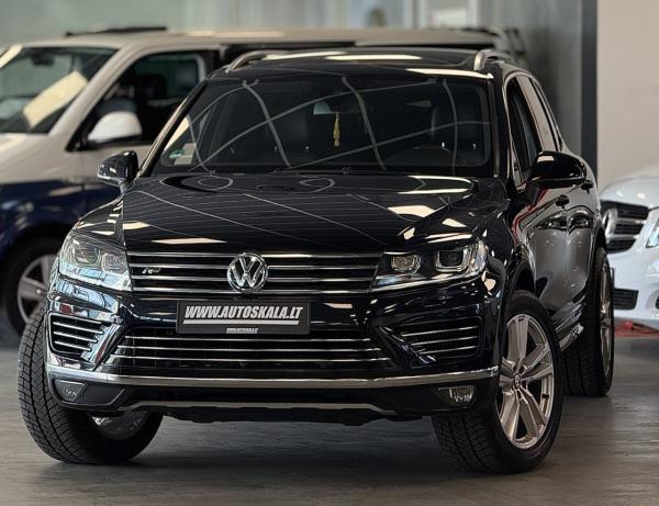 Volkswagen Touareg 2015 Klaipėda, ar dzinēja tilpumu 4.13 L un nobraukumu 311 tūkst. km par 17950 €, foto 1 vietnē AUTOMOTO.COM.LV