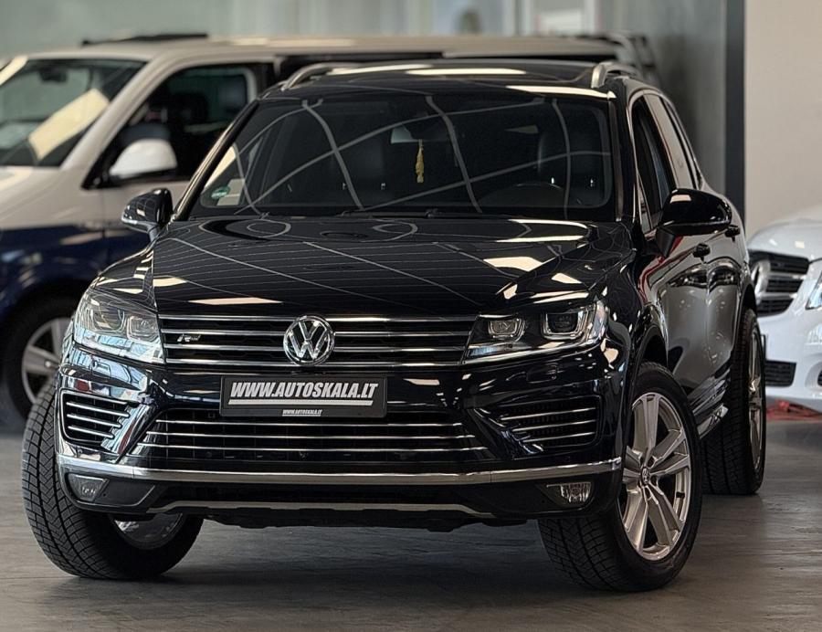 Volkswagen Touareg 2015 in Klaipeda, with an engine capacity of 4.13 L and mileage of 311 thousand km for 17950 €, photo 1 on AUTOMOTO.COM.LV