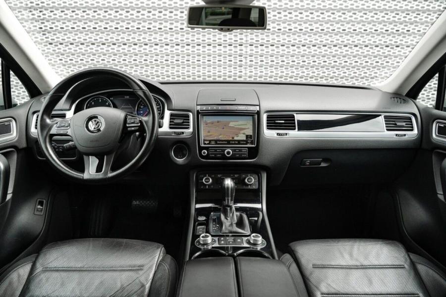 Volkswagen Touareg 2015 Mārupe, ar dzinēja tilpumu 3.00 L un nobraukumu 229 tūkst. km par 21300 €, foto 7 vietnē AUTOMOTO.COM.LV