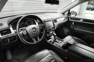 Volkswagen Touareg 2015 Mārupe, ar dzinēja tilpumu 3.00 L un nobraukumu 229 tūkst. km par 21300 €, foto 14 vietnē AUTOMOTO.COM.LV