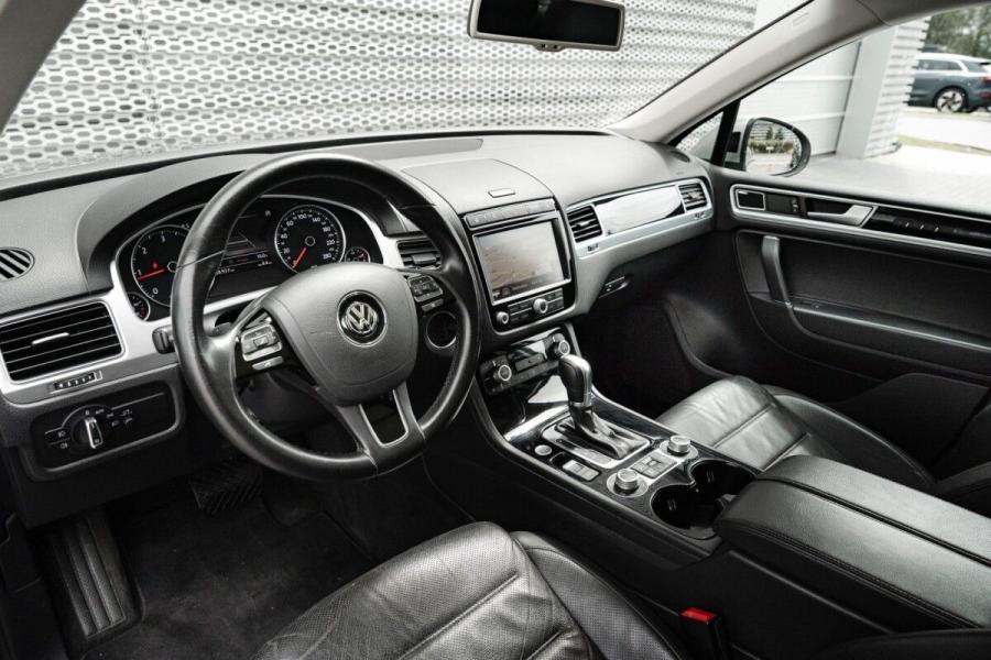 Volkswagen Touareg 2015 Mārupe, ar dzinēja tilpumu 3.00 L un nobraukumu 229 tūkst. km par 21300 €, foto 14 vietnē AUTOMOTO.COM.LV
