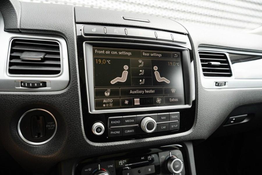 Volkswagen Touareg 2015 Mārupe, ar dzinēja tilpumu 3.00 L un nobraukumu 229 tūkst. km par 21300 €, foto 22 vietnē AUTOMOTO.COM.LV