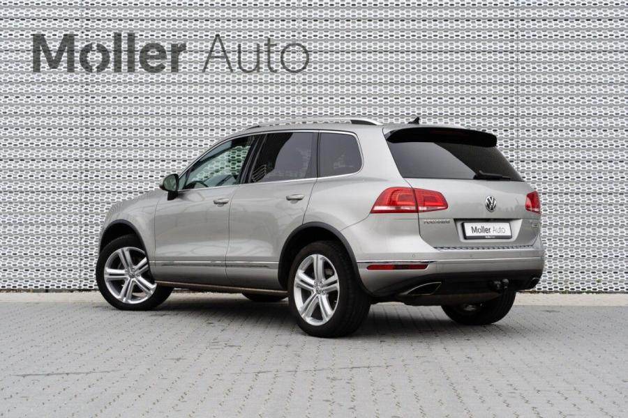 Volkswagen Touareg 2015 Mārupe, ar dzinēja tilpumu 3.00 L un nobraukumu 230 tūkst. km par 21800 €, foto 4 vietnē AUTOMOTO.COM.LV