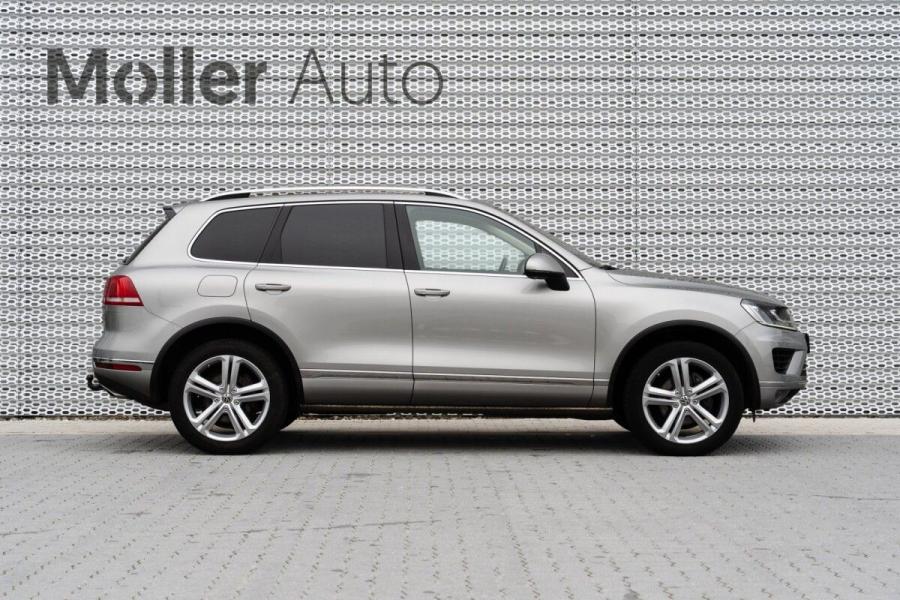 Volkswagen Touareg 2015 Mārupe, ar dzinēja tilpumu 3.00 L un nobraukumu 230 tūkst. km par 21800 €, foto 6 vietnē AUTOMOTO.COM.LV
