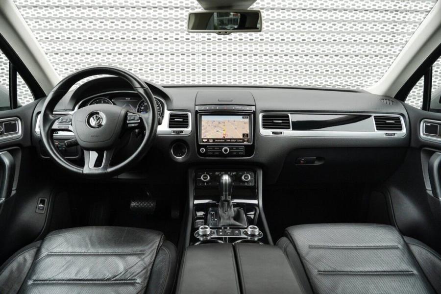 Volkswagen Touareg 2015 Mārupe, ar dzinēja tilpumu 3.00 L un nobraukumu 230 tūkst. km par 21800 €, foto 7 vietnē AUTOMOTO.COM.LV
