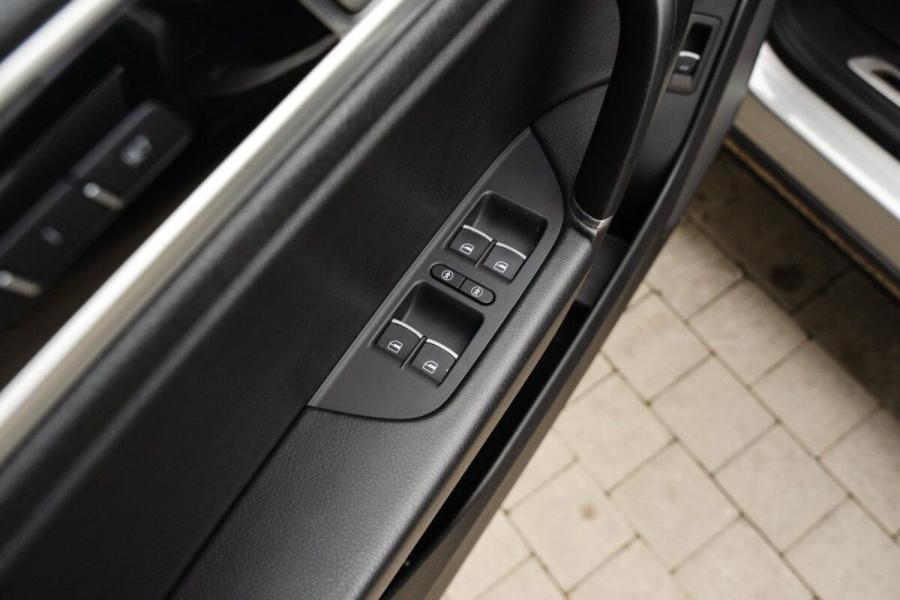 Volkswagen Touareg 2015 Mārupe, ar dzinēja tilpumu 3.00 L un nobraukumu 230 tūkst. km par 21800 €, foto 8 vietnē AUTOMOTO.COM.LV