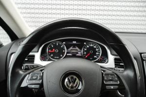 Volkswagen Touareg 2015 Mārupe, ar dzinēja tilpumu 3.00 L un nobraukumu 230 tūkst. km par 21800 €, foto 15 vietnē AUTOMOTO.COM.LV