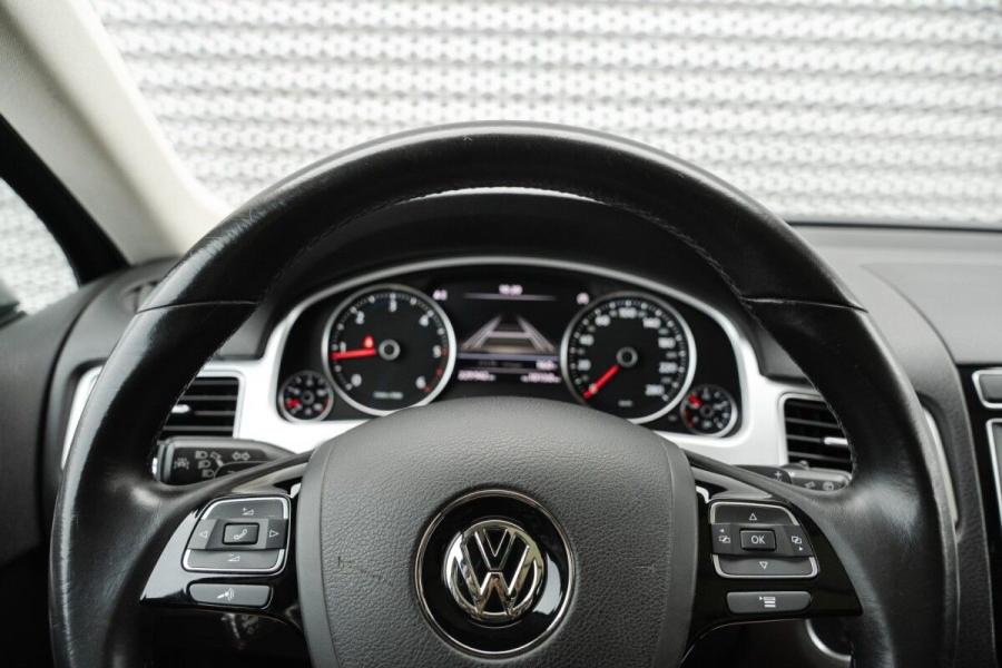 Volkswagen Touareg 2015 Mārupe, ar dzinēja tilpumu 3.00 L un nobraukumu 230 tūkst. km par 21800 €, foto 15 vietnē AUTOMOTO.COM.LV