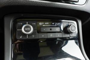 Volkswagen Touareg 2015 Mārupe, ar dzinēja tilpumu 3.00 L un nobraukumu 230 tūkst. km par 21800 €, foto 23 vietnē AUTOMOTO.COM.LV