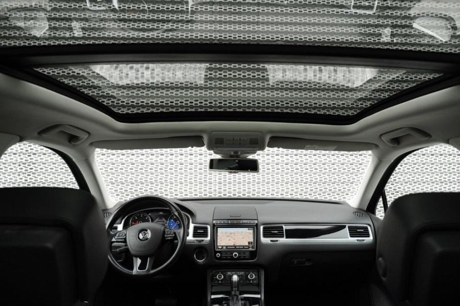 Volkswagen Touareg 2015 Mārupe, ar dzinēja tilpumu 3.00 L un nobraukumu 230 tūkst. km par 21800 €, foto 26 vietnē AUTOMOTO.COM.LV