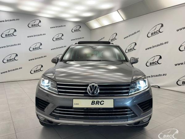 Volkswagen Touareg 2016 in Vilnius, with an engine capacity of 3.60 L and mileage of 185 thousand km for 13900 €, photo 4 on AUTOMOTO.COM.LV
