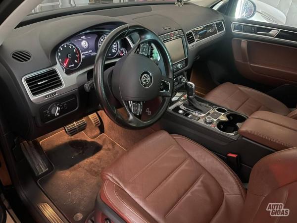 Volkswagen Touareg 2017 in Raseiniai, with an engine capacity of 3.60 L and mileage of 91 thousand km for 16500 €, photo 7 on AUTOMOTO.COM.LV