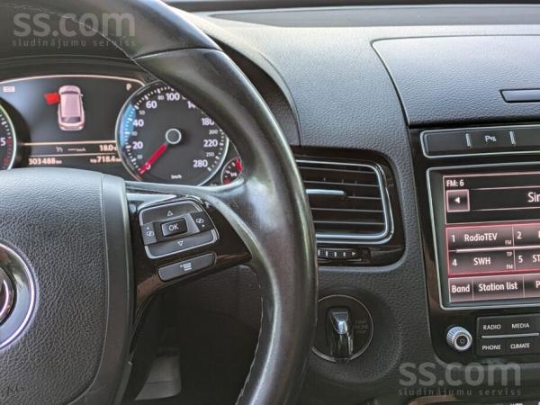 Volkswagen Touareg 2017 Balvi, ar dzinēja tilpumu 3.00 L un nobraukumu 301 tūkst. km par 14300 €, foto 4 vietnē AUTOMOTO.COM.LV