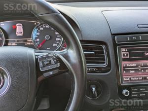 Volkswagen Touareg 2017 Balvi, ar dzinēja tilpumu 3.00 L un nobraukumu 301 tūkst. km par 14300 €, foto 5 vietnē AUTOMOTO.COM.LV