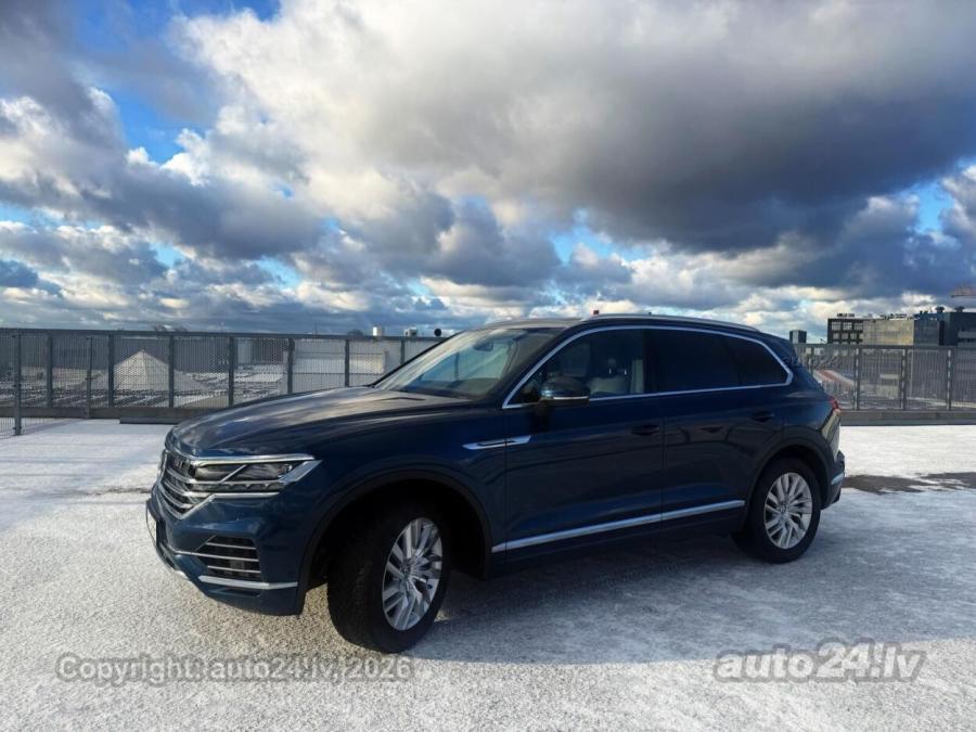 Volkswagen Touareg 2019 in Tallinn, with an engine capacity of 3.00 L and mileage of 180 thousand km for 39600 €, photo 1 on AUTOMOTO.COM.LV