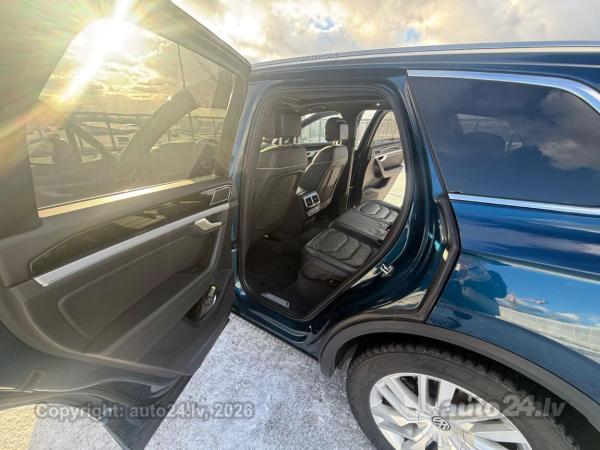 Volkswagen Touareg 2019 in Tallinn, with an engine capacity of 3.00 L and mileage of 180 thousand km for 39600 €, photo 7 on AUTOMOTO.COM.LV