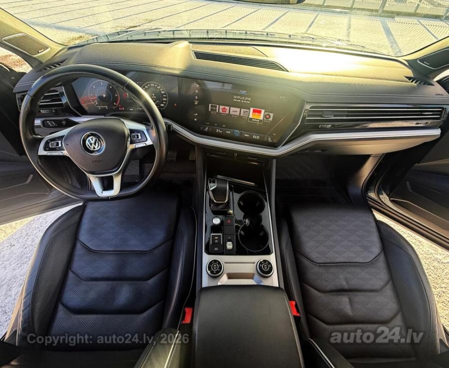 Volkswagen Touareg 2019 in Tallinn, with an engine capacity of 3.00 L and mileage of 180 thousand km for 39600 €, photo 11 on AUTOMOTO.COM.LV