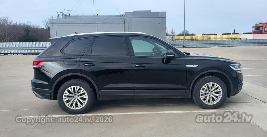 Volkswagen Touareg 2019 Tallina, ar dzinēja tilpumu 3.00 L un nobraukumu 188 tūkst. km par 31900 €, foto 8 vietnē AUTOMOTO.COM.LV