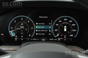 Volkswagen Touareg 2024 in Riga, with an engine capacity of 3.00 L and mileage of 36 thousand km for 50450 €, photo 18 on AUTOMOTO.COM.LV