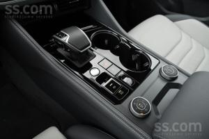 Volkswagen Touareg 2024 in Riga, with an engine capacity of 3.00 L and mileage of 36 thousand km for 50450 €, photo 21 on AUTOMOTO.COM.LV