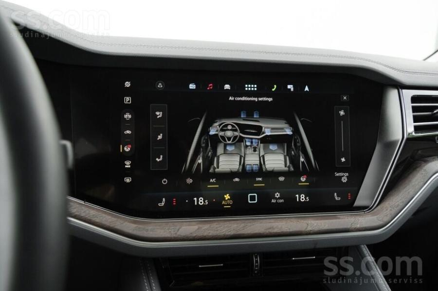 Volkswagen Touareg 2024 in Riga, with an engine capacity of 3.00 L and mileage of 36 thousand km for 50450 €, photo 27 on AUTOMOTO.COM.LV