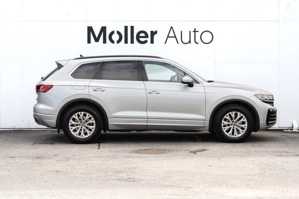 Volkswagen Touareg 2024 Rīga, ar dzinēja tilpumu 3.00 L un nobraukumu 46 tūkst. km par 51900 €, foto 6 vietnē AUTOMOTO.COM.LV