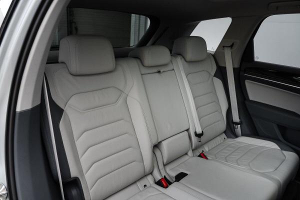 Volkswagen Touareg 2024 Rīga, ar dzinēja tilpumu 3.00 L un nobraukumu 46 tūkst. km par 51900 €, foto 10 vietnē AUTOMOTO.COM.LV