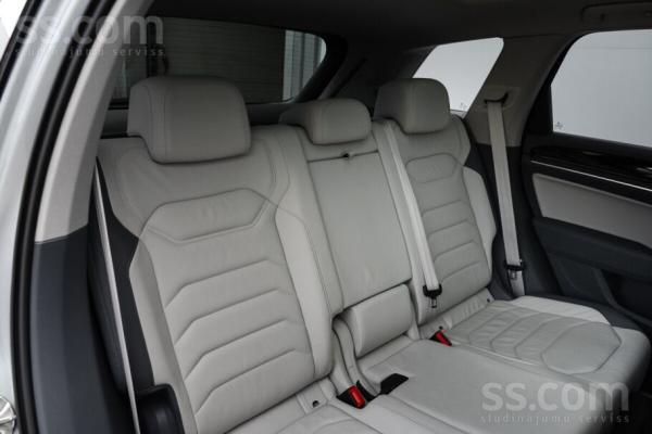 Volkswagen Touareg 2024 Rīga, ar dzinēja tilpumu 3.00 L un nobraukumu 46 tūkst. km par 51900 €, foto 10 vietnē AUTOMOTO.COM.LV