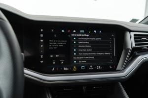 Фольксваген Туарег 2024 в Рига, объемом двигателя 3.00 л и пробегом 27 тыс. км за 61500 €, фото 24 на AUTOMOTO.COM.LV