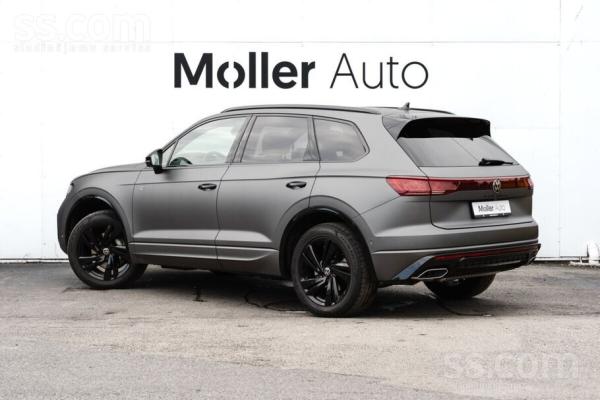 Volkswagen Touareg 2024 in Riga, with an engine capacity of 3.00 L and mileage of 27 thousand km for 61500 €, photo 4 on AUTOMOTO.COM.LV