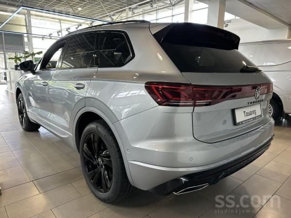 Volkswagen Touareg 2026 in Valmiera, with an engine capacity of 3.00 L and mileage of 10 thousand km for 71900 €, photo 4 on AUTOMOTO.COM.LV